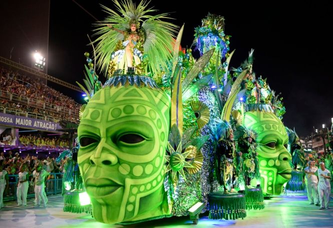 Carnaval de Rio 2025 : plongez au cœur de la plus grande fête du monde