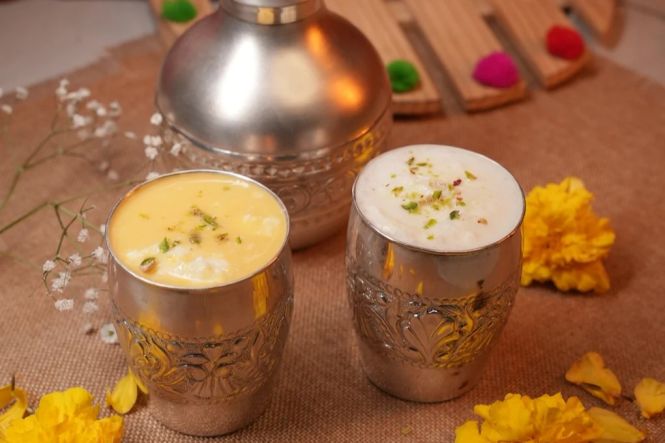 Trying top 6 most famous dishes in Amritsar at the best Indian restaurants