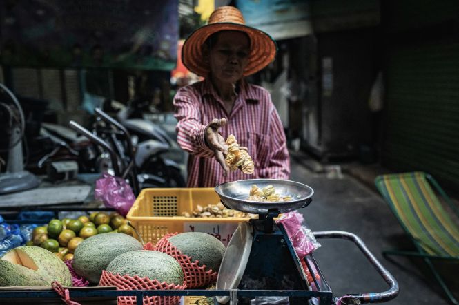 7 best destinations in the world for solo food lovers + local spots